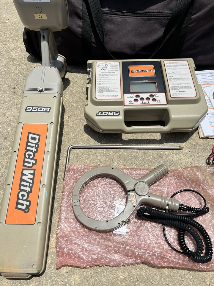 Ditch Witch Subsite 950R 950T cable pipe utility locator Utiliguard ...