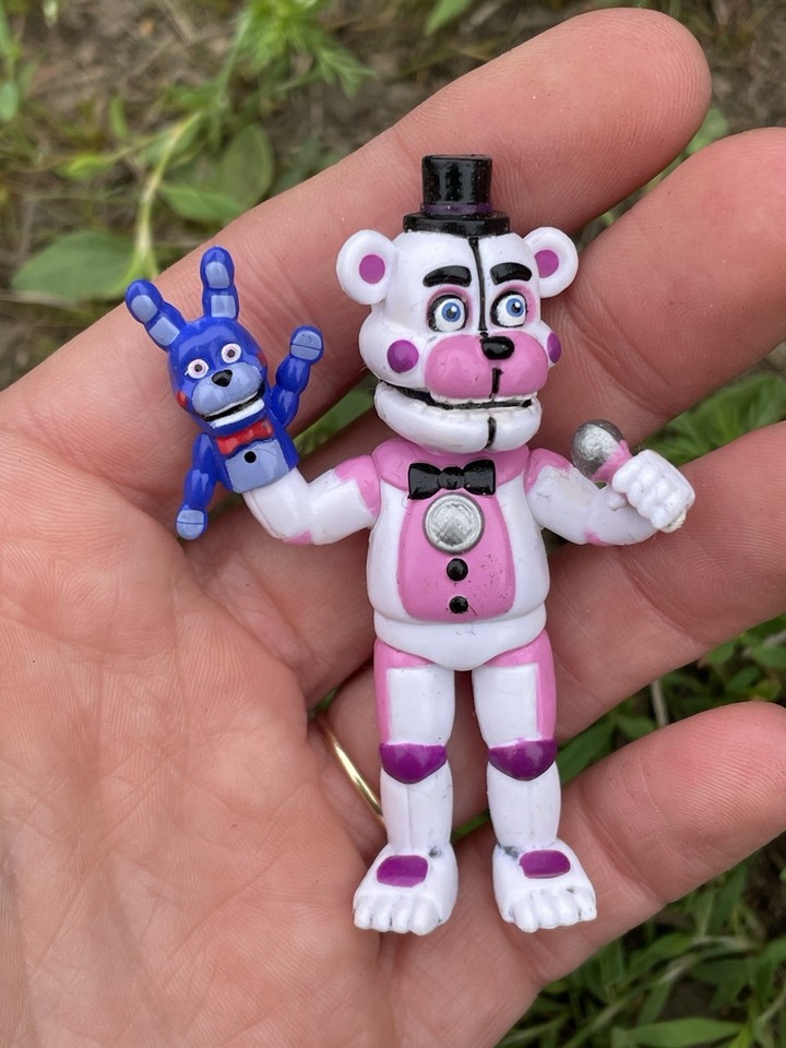 Five Nights At Freddy’s Figure & Key Chain Lot 2” Figs 12 Piece Lot ...