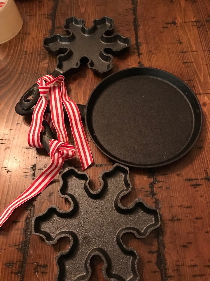 LOT (3) Holiday Snowflake Baking Pan Cast Iron Skillet Sugar Cookie ...