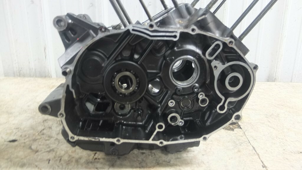 04 Yamaha XVS 650 XVS650 V-Star VStar Engine Motor Crank Case Cases ...