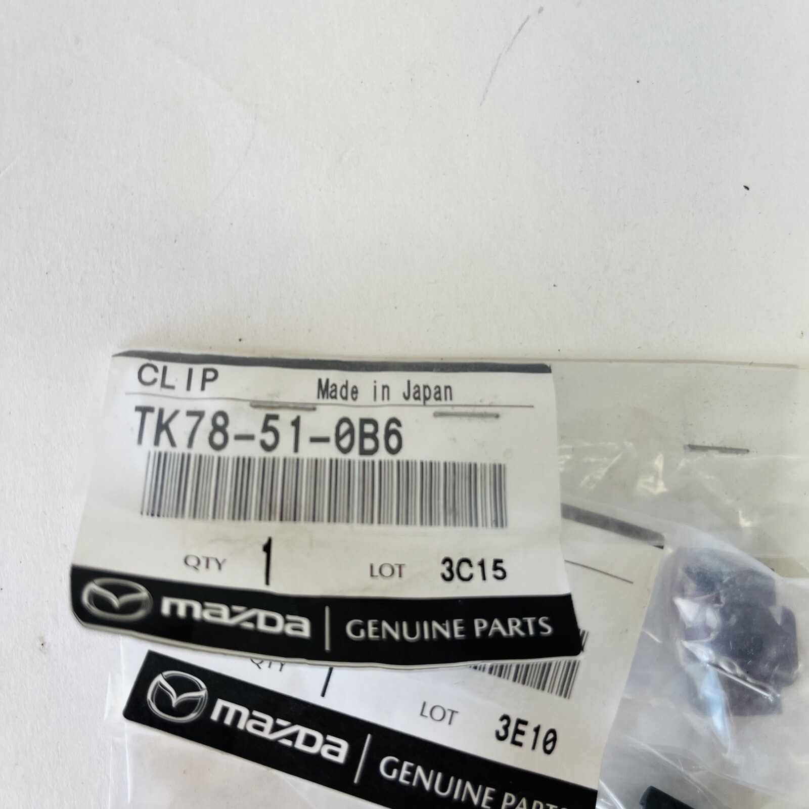 NEW OEM Mazda CX-30 CX-5 Mazda3 MX-30 Lower Molding Clip TK78-51-0B6 ...