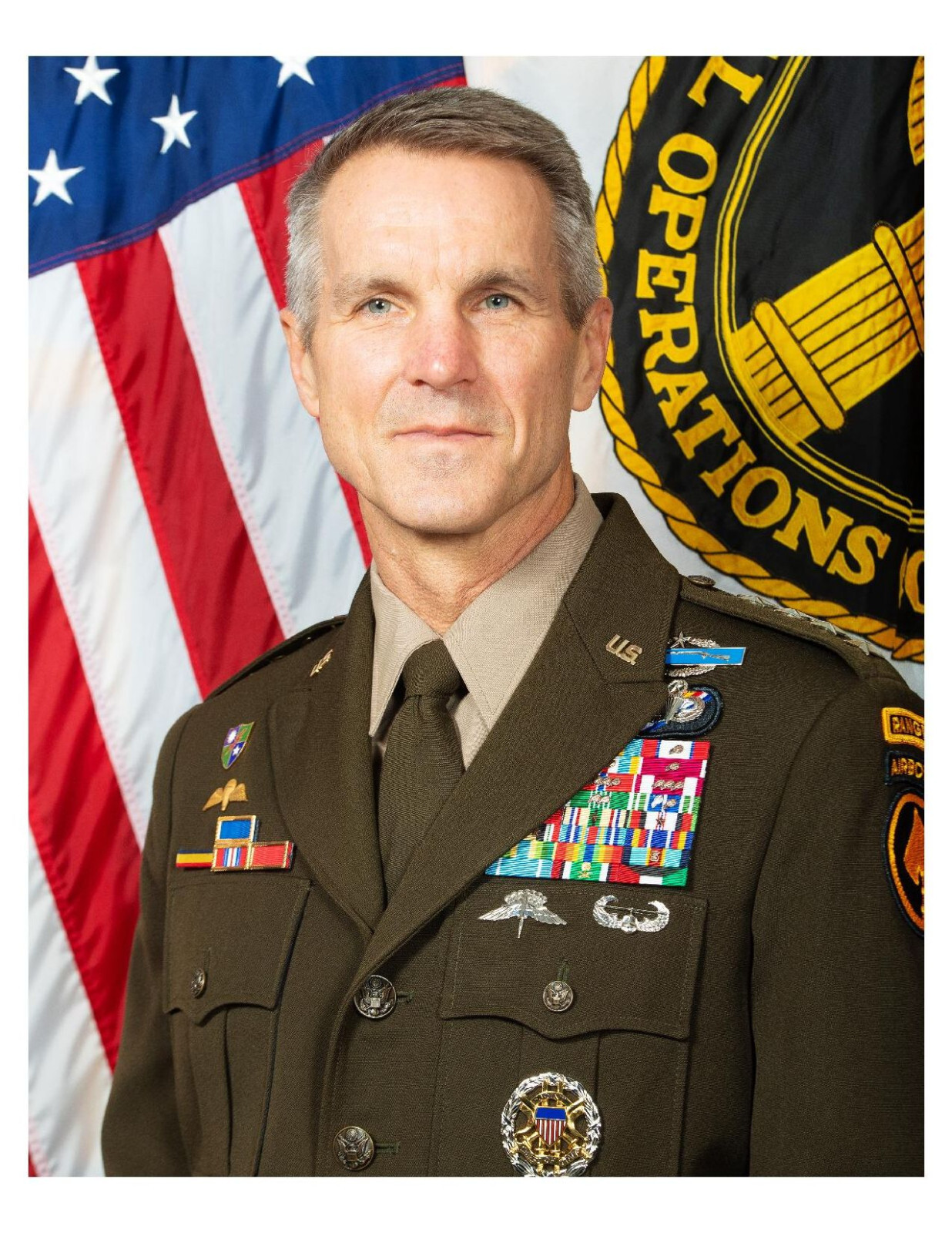 United States Army General Richard D. Clarke, Jr. 8x10 Photo On 8.5" x ...