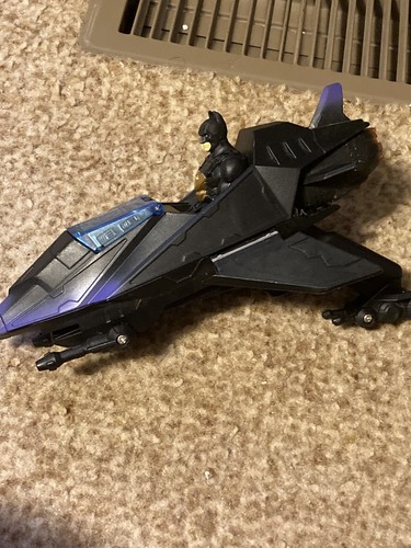 DC Batman Begins Vehicle Disc Shooting Jet with Batman Action Figure ...