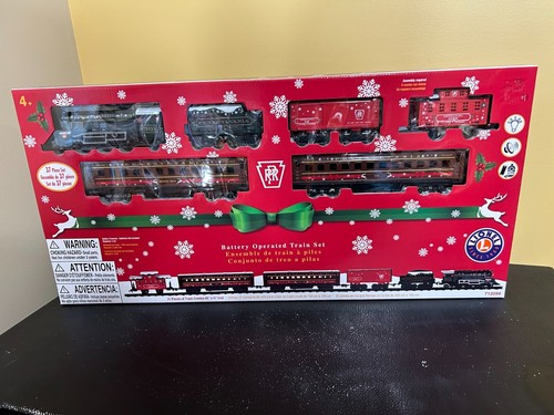 LIONEL PRR 37 - Piece Christmas Holiday Battery Operated Train Set ...