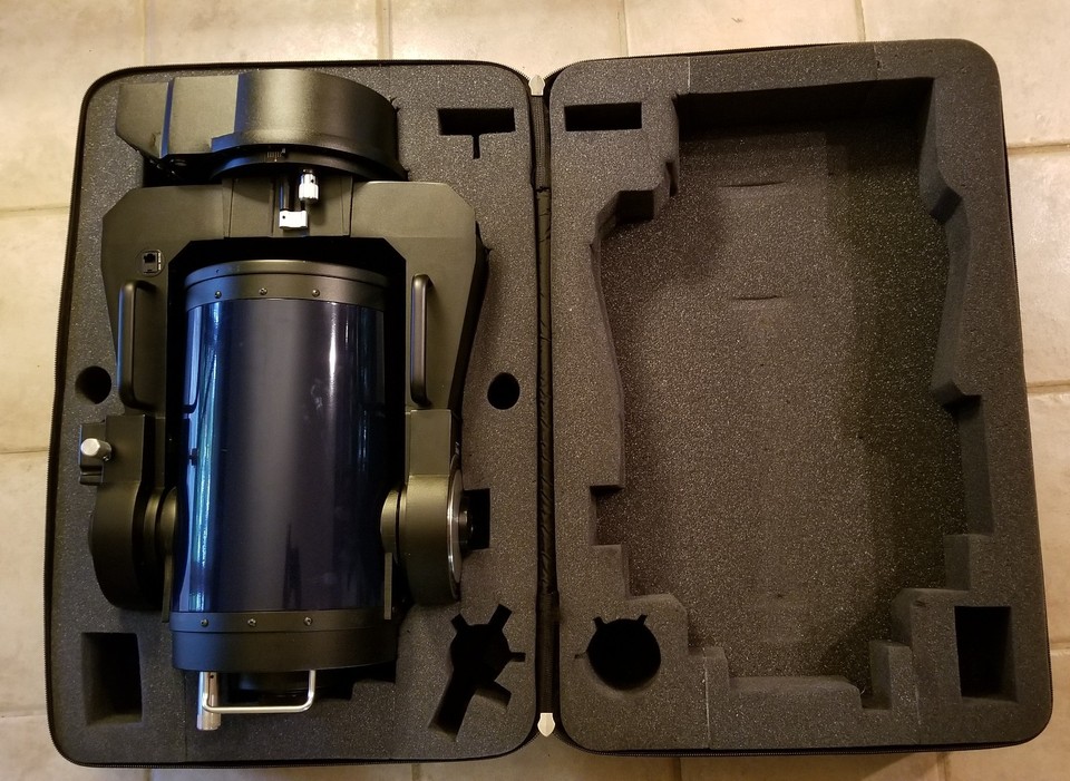 MEADE 8-INCH LX200 f/10 SCHMIDT-CASSEGRAIN TELESCOPE ... ACCESSORIES ...