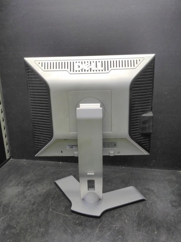 Dell One Dell Way Flat Panel Monitor Model: 1707FPt (78-194-10) 227900 ...