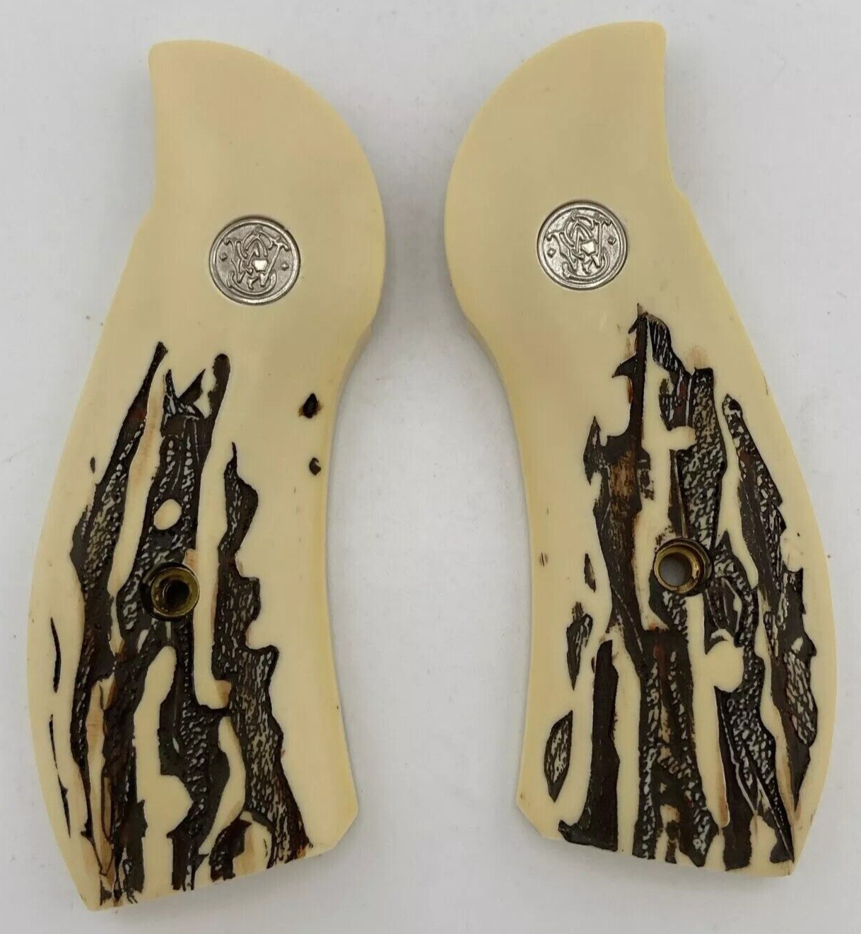 Smith & Wesson N Frame Round Butt Imitation Stag Medallions Altamont ...