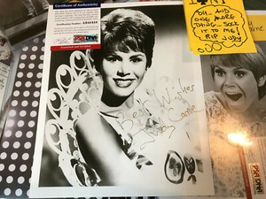 Judy Carne auto PSA/DNA COA Autograph 8X10 signed "Laugh-In, Sock it to ...
