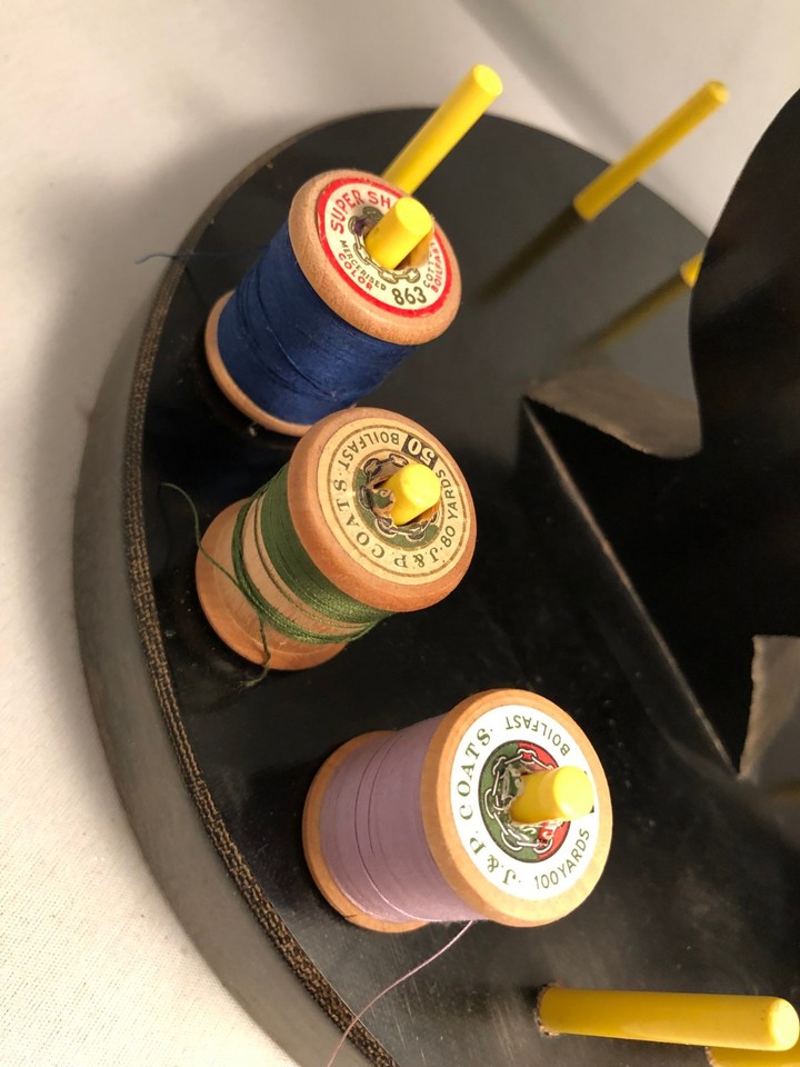 Folkart handmade vintage primitive wood Sewing Compendium whimsical ...