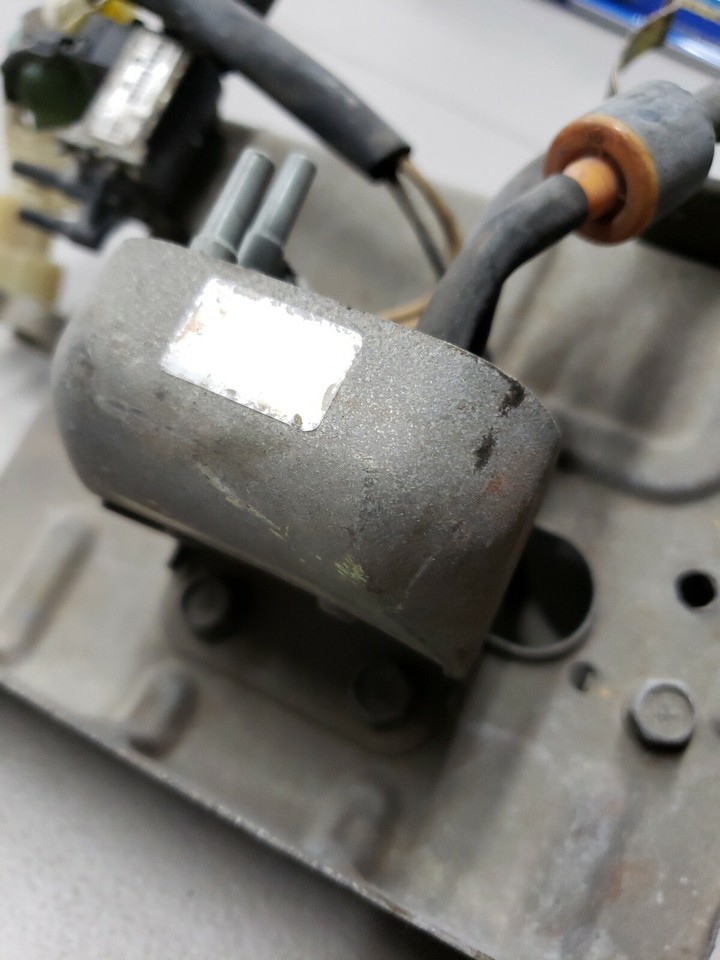 1982 Toyota Pickup 22r Vacuum Emissions sensors Valves | eBay