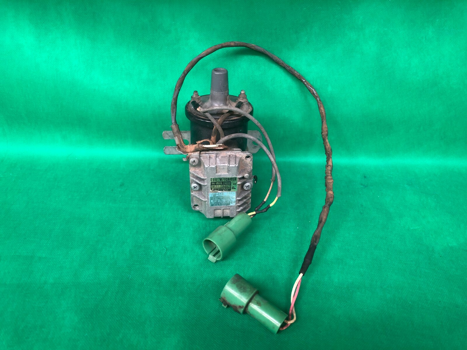 Toyota PICKUP TRUCK 22R Igniter 19070-35040 IGNITION COIL MODULE OEM ...