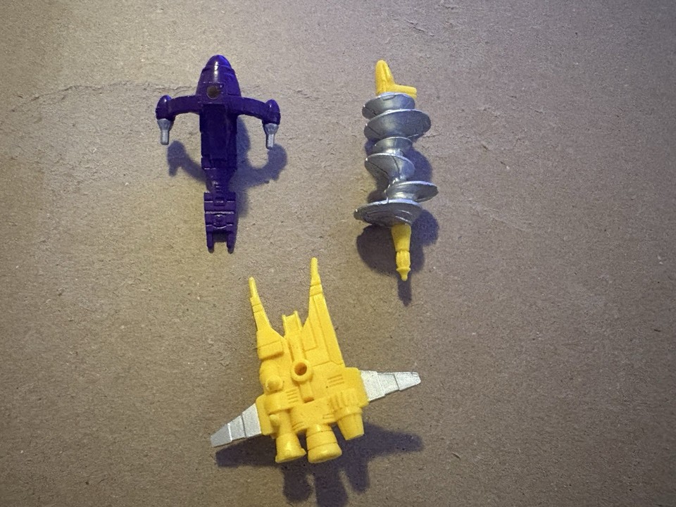 * TRANSFORMERS UNICRON COMPANION PACK JUNKION , QUINTESSON ...