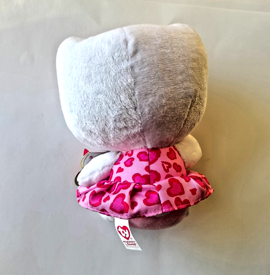 Hello Kitty Sanrio Ty Beanie Babies Valentines Holding Red Heart Plush ...