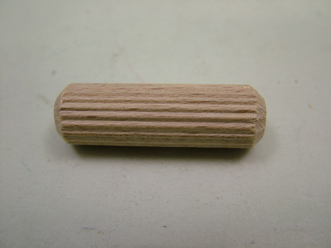 Hardwood dowels multi-grooved fluted wooden beech 12mm diameter 40mm long,pk.100 | eBay UK