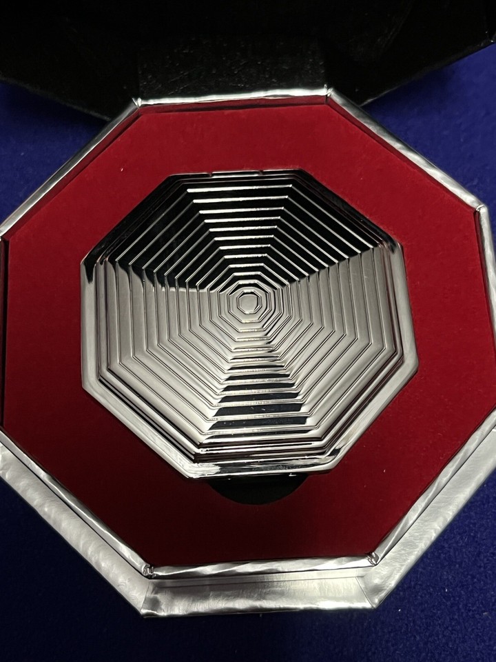 Besame Cosmetics Victorian Spider Compact New LIMITED EDITION | eBay