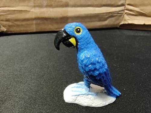 Yowie Lear's Blue Macaw Bird Figurine Animal Superpowers Endangered ...