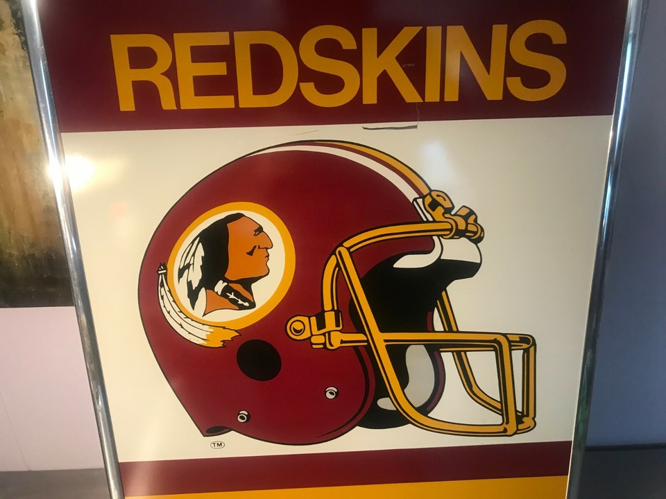 Washington Redskins MEMORABILIA VINTAGE COLLECTABLES Pieces Wood and ...