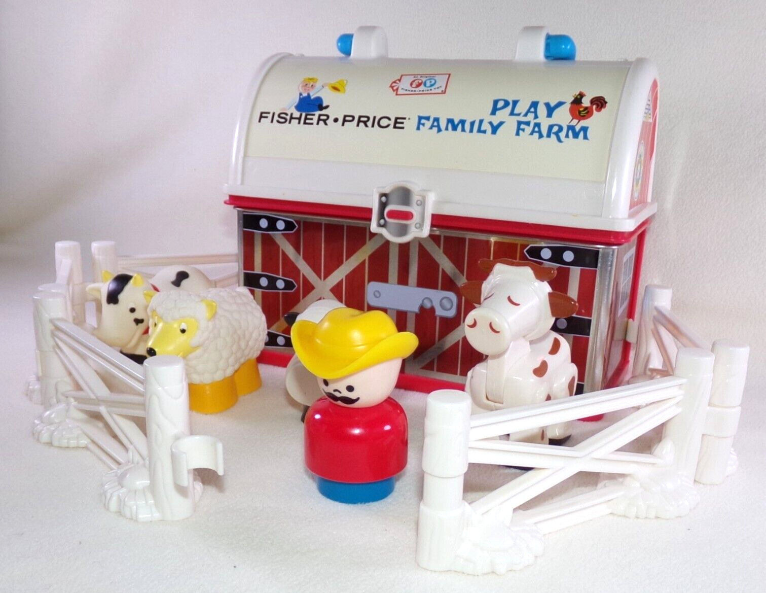 Fisher Price Play Family Farm Lunch Box Carrying Case Little People ...