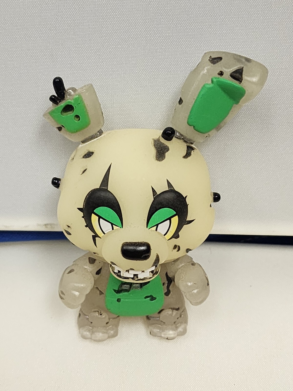 Funko Mystery Minis Five Nights at Freddy's Springtrap GITD Mini Figure ...