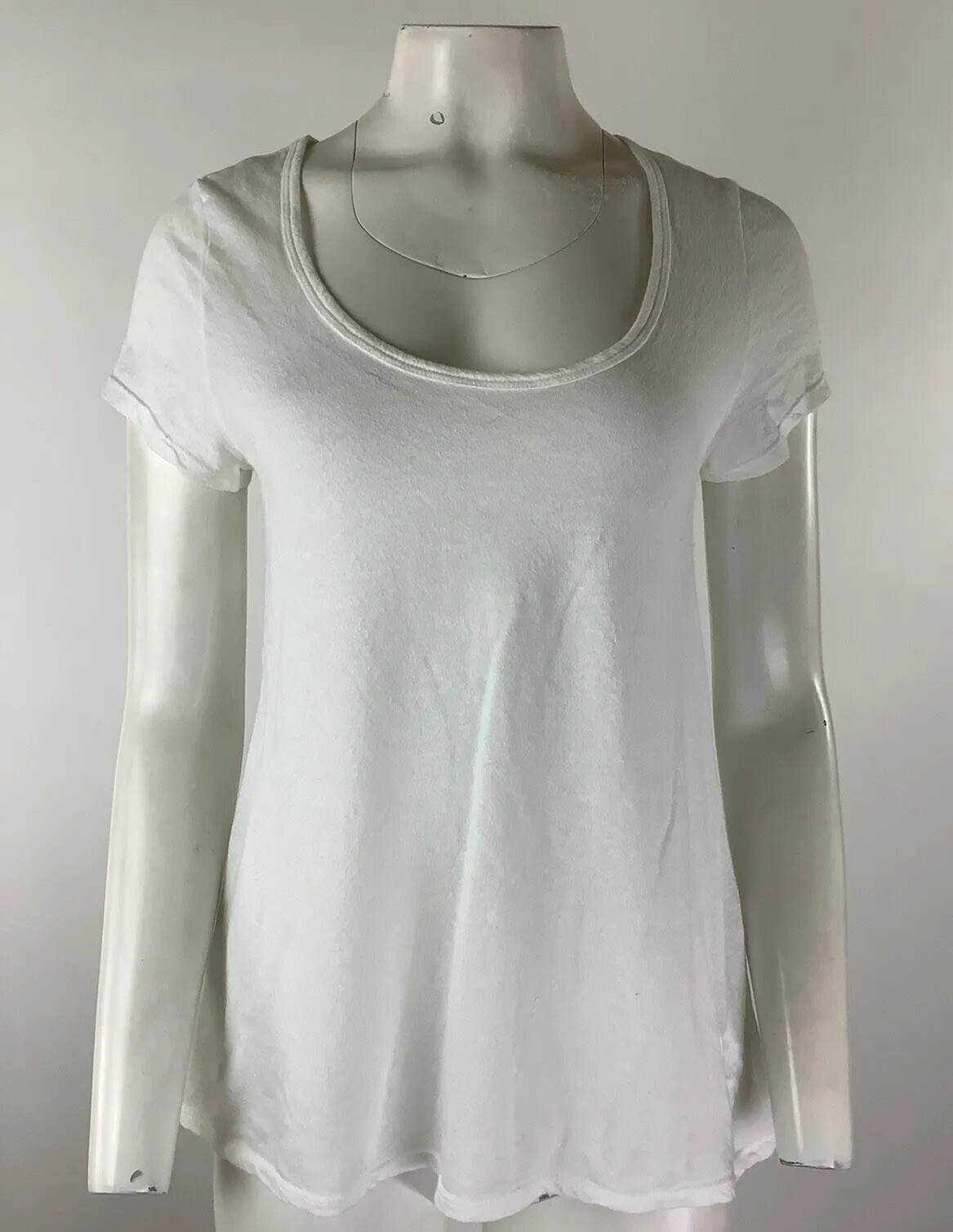 CP Shades Sz XS 100% Cotton Tissue T Shirt White Scoop Neck Casual ...