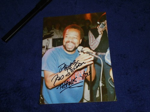 Equals - Dervin Derv Gordon - Autogramm - signiert - Autograph - photo ...