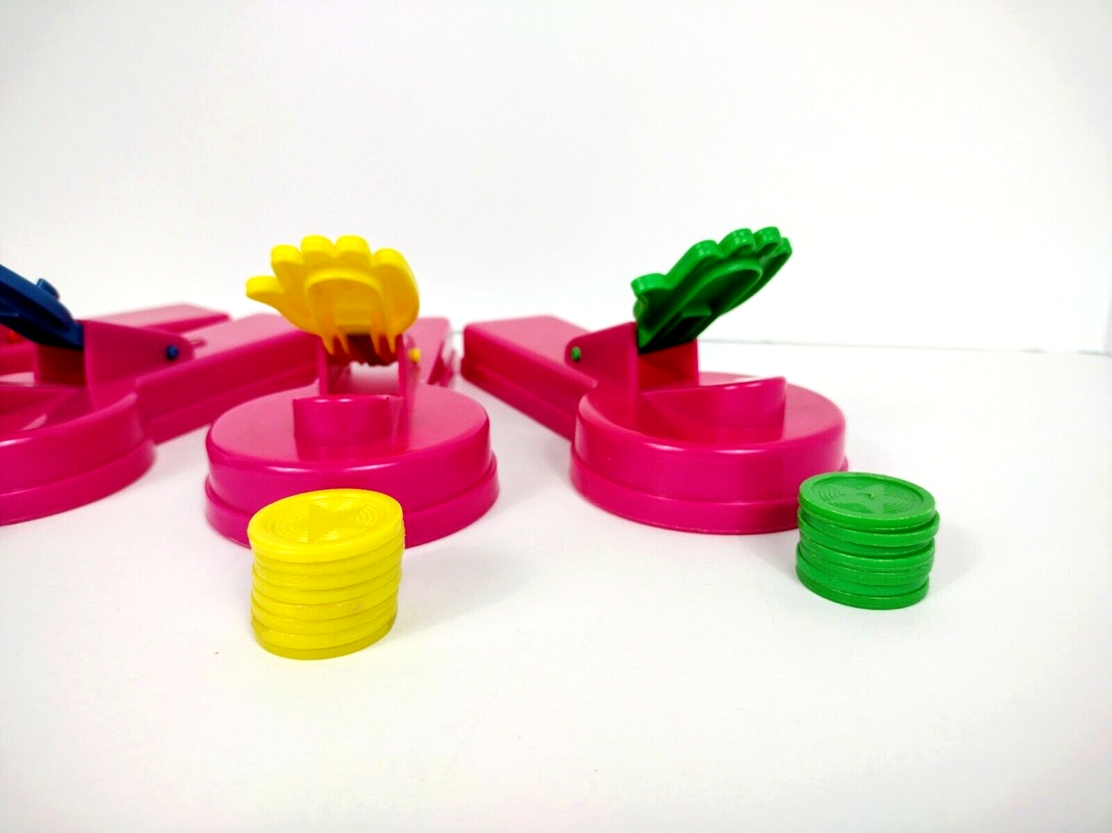 Vintage 1976 Tomy Mr. Mouth Board Game 31 Replacement Chips & 4 Flipper ...