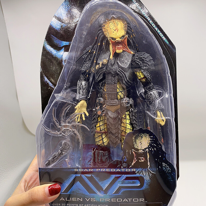 New Alien VS. Predator CELTIC PREDATOR PVC 7" Action Figure MASKED SCAR ...