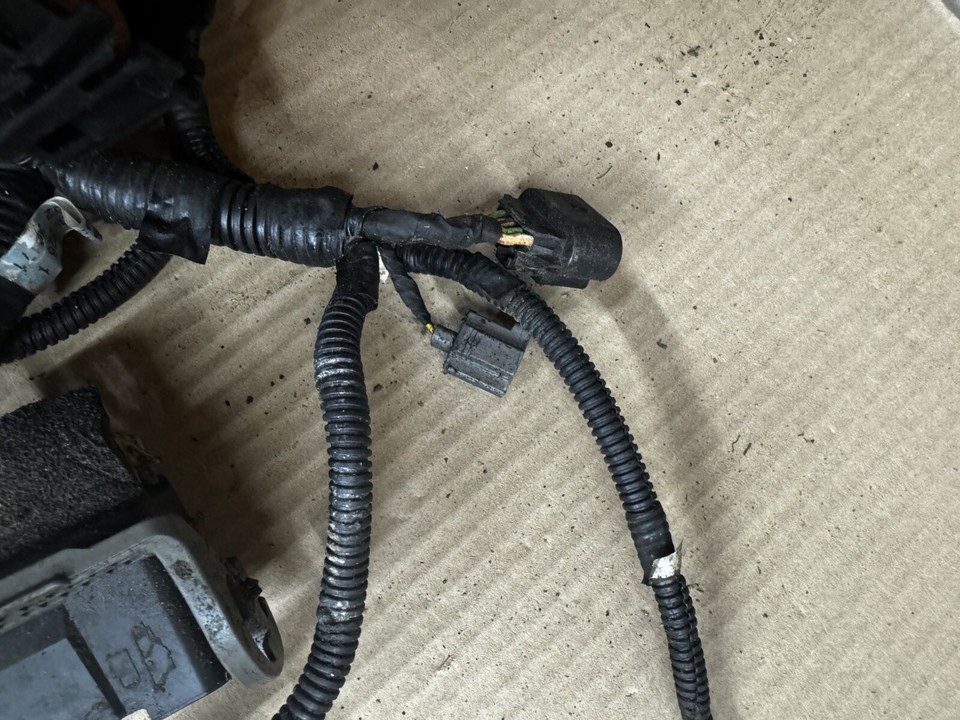 01-02 Chevrolet GMC 2500HD Duramax LB7 6.6 Engine Injector FICM Wire ...