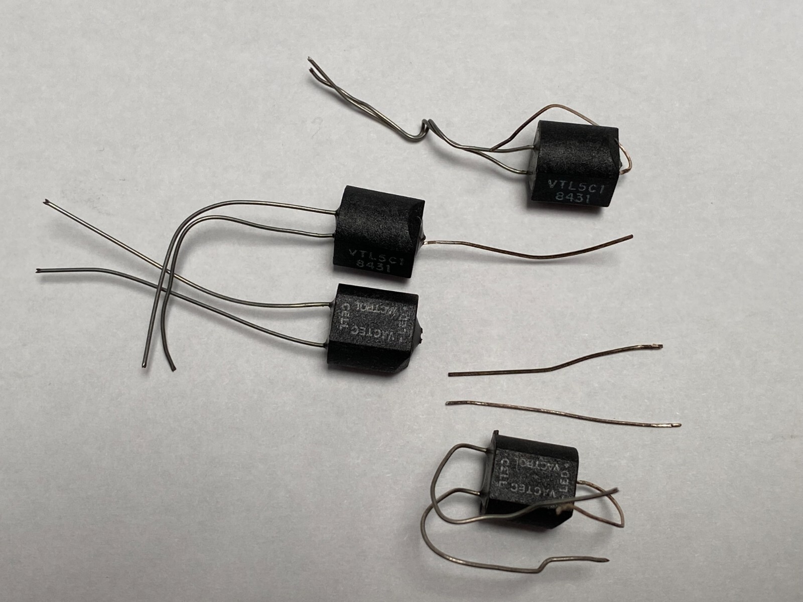 Lot of 4 Vactec Vactrol VTL5C1, Photocell / LDR Output,Audio Opto ...