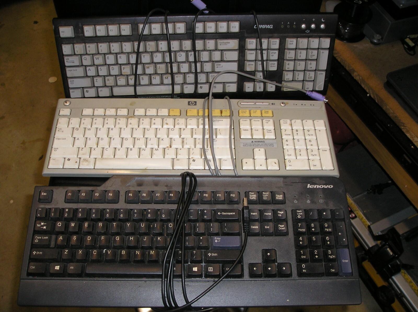 Lot of 3 Vintage PS/2 Wired Keyboards , LENOVA, COMPAQ, HP - Tested | eBay