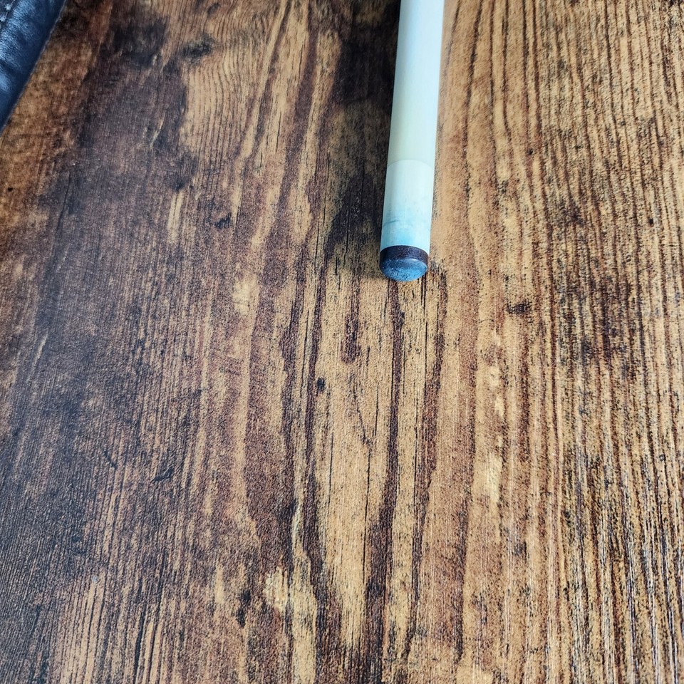 Eliminator Pool Cue Woven Fiberglass Over Wood 19oz With Buddweiser ...