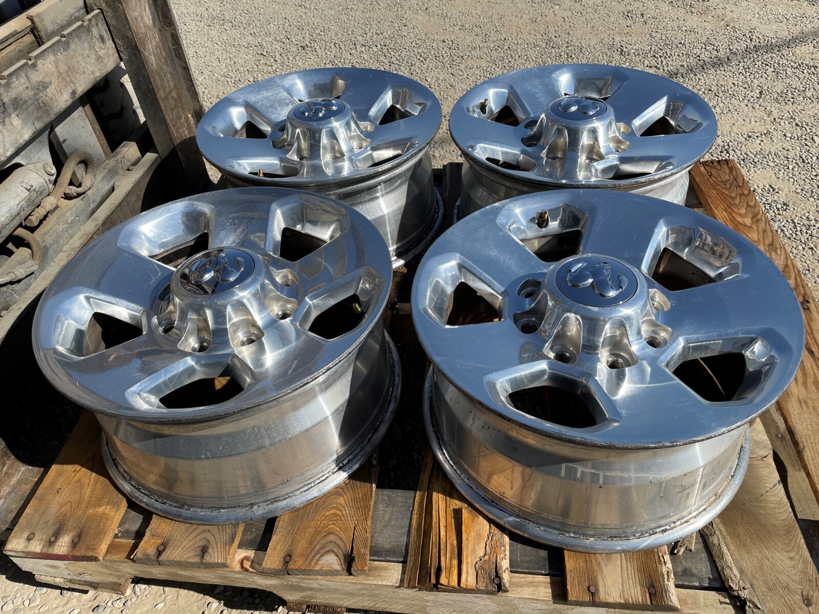2014-2018 Dodge Ram 2500 Wheel 17 x 8 UEM Rim 2498, Set of 4 with ...