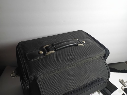 G-PAK Nintendo GameCube Game System Organizer Travel Case Bag Black | eBay