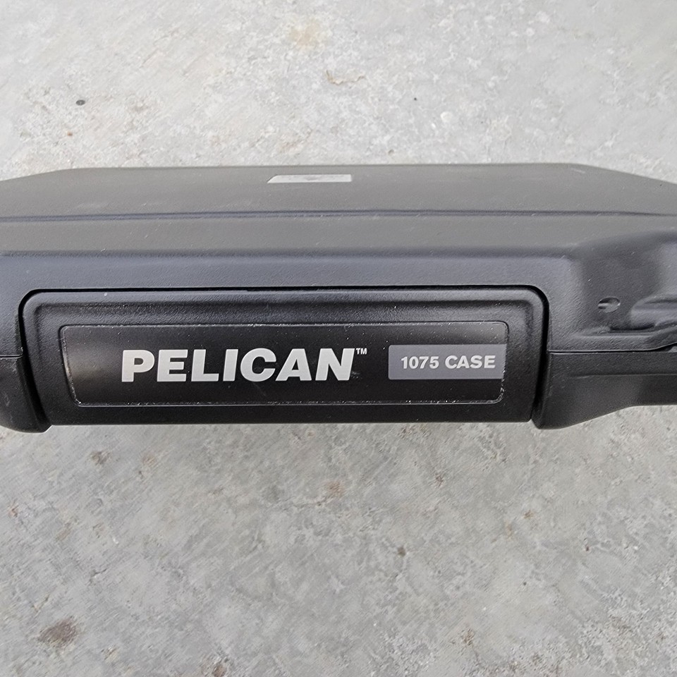 Pelican 1075 Case Hard Protective Laptop Tablet Carrying Waterproof ...