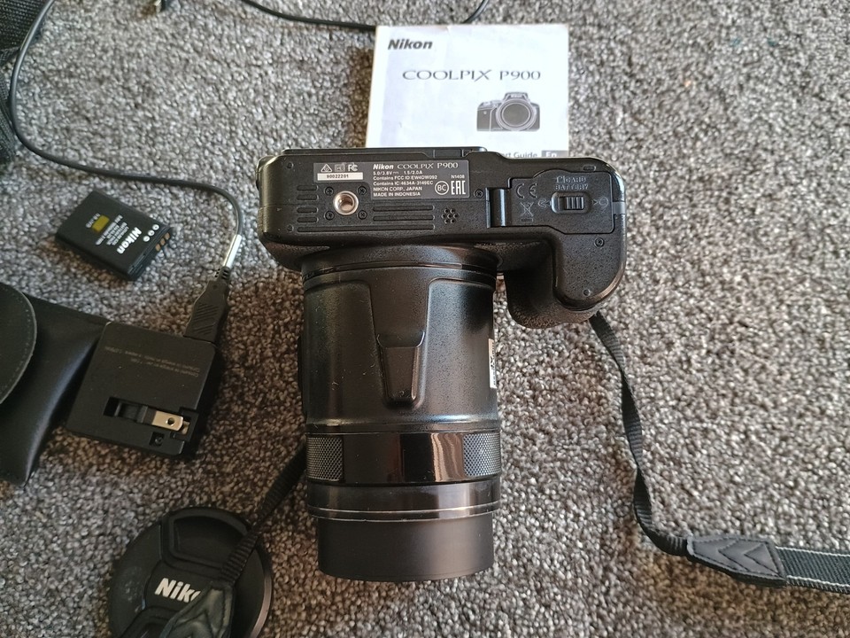 Nikon Coolpix P900 16MP Digital Camera w/83x Zoom 2 Batteries Charger ...