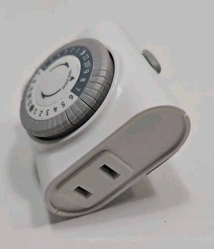GE 24-Hour Heavy Duty Indoor Plug-in Mechanical Timer 1 Grounded Outlet ...