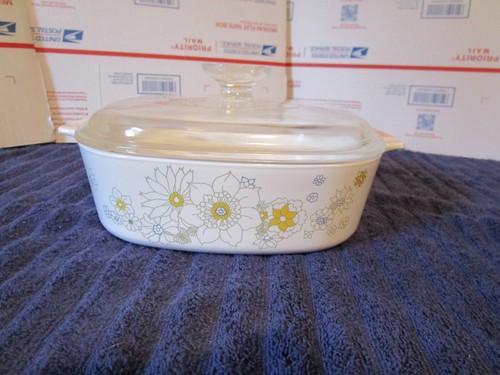 Vintage Corning Ware A-2-B, 2 QT FLORAL BOUQUET Daisy Casserole Dish w ...