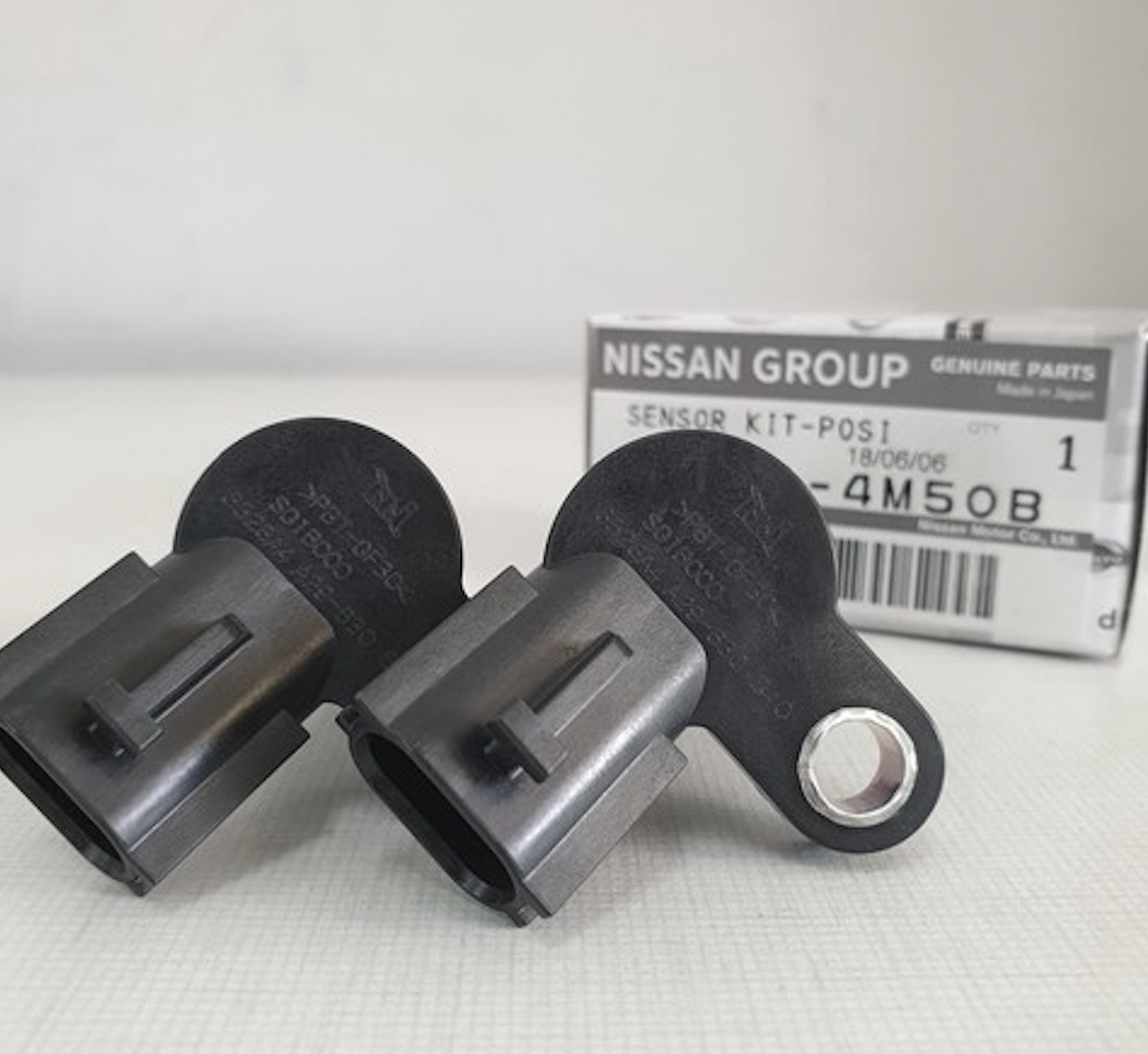 Nissan Genuine SENSOR, CAMSHAFT POSITION B3G31 - 4M50B x2 | eBay