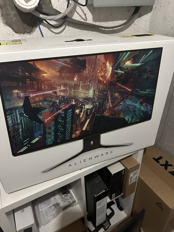 Alienware AW2721D 27" WQHD IPS LED Gaming Monitor - Lunar Light ...