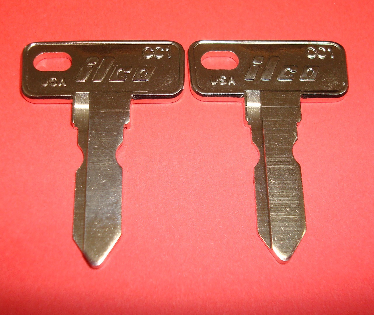 🔑 LOT OF 2 Original Ilco CC1 Club Cart or Golf Cart Key Blank #CC1 (2 ...
