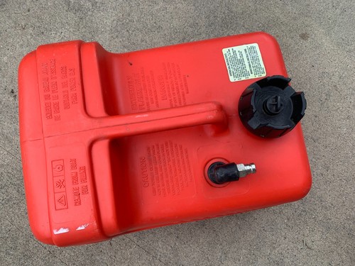 QUICKSILVER MERCURY SEPTOR 3 GALLON PLASTIC GAS FUEL TANK W/FITTING ...