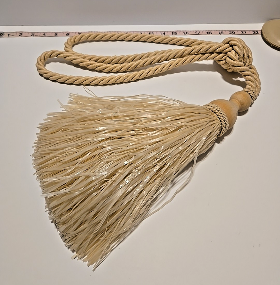 1 Large Single Tassel Tiebacks Beige Tan Beautiful Quality! Used for ...