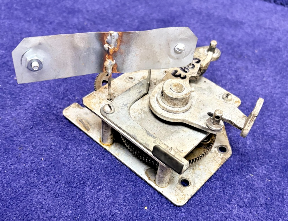 Antique Slot Machine Parts - Complete Working Original Mills CLOCK ...