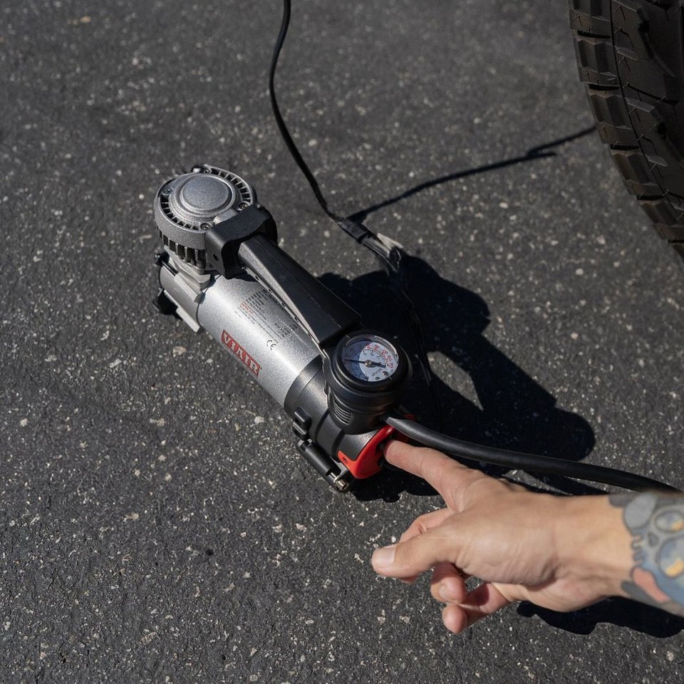 VIAIR 85P Portable Air Compressor 12V Inflator up to 31" Tires w/ LED ...