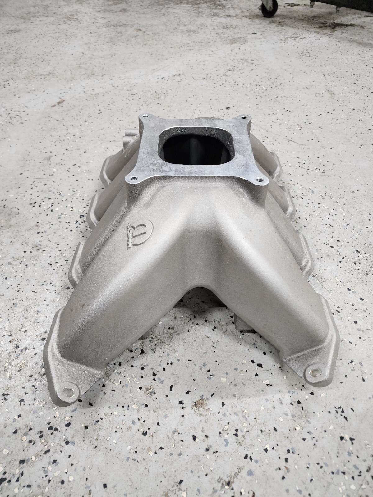 NASCAR Dodge MOPAR P8 Head / R6 Block Aluminum Intake Manifold ...
