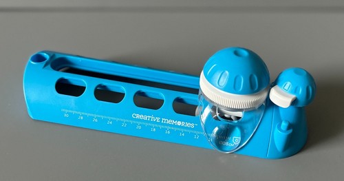 Creative Memories Circle Cutter Tool cuts & draws circles: from 3" up ...