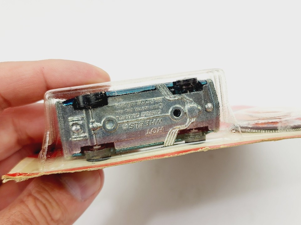 HOT WHEELS REDLINE CUSTOM CAMARO US AQUA NEW ON CHEETAH CARD VERY NICE ...