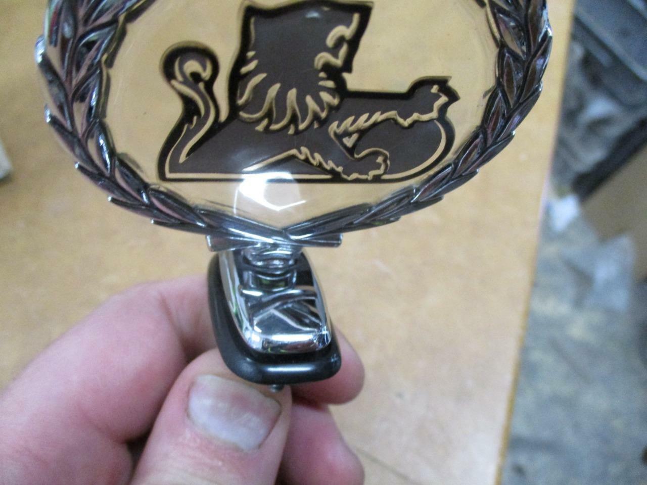 VN VP VQ VR VS BONNET BADGE ORNAMENT EMBLEM CAPRICE STATESMAN COMMODORE ...