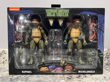 Teenage Mutant Ninja Turtles NECA Raphael and Michelangelo (90s Movie)