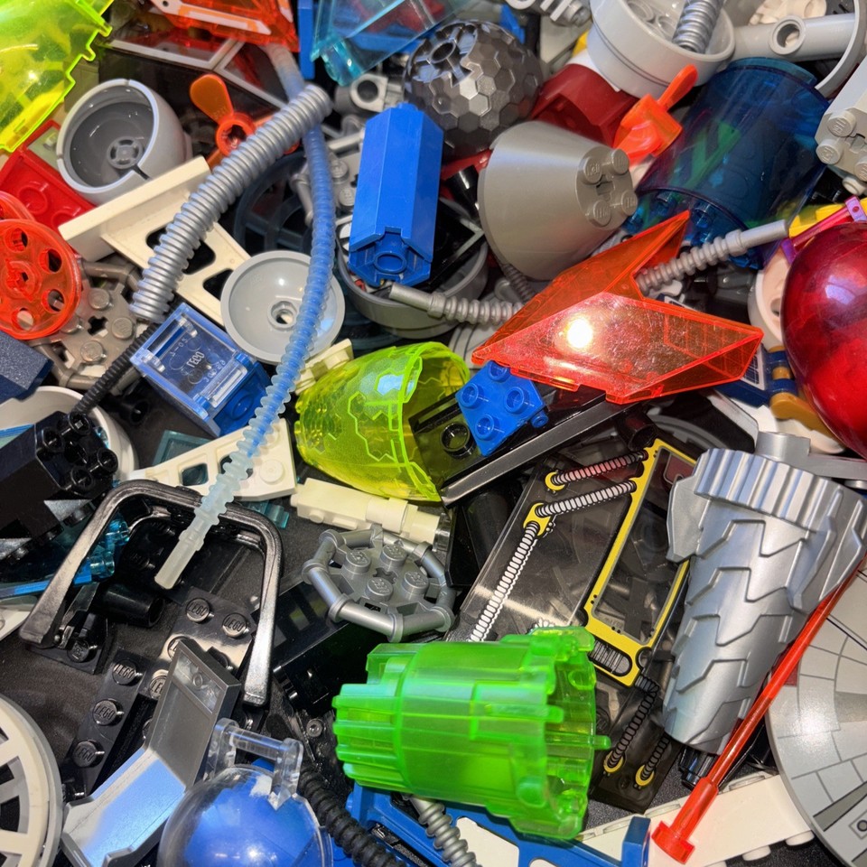 LEGO SPACE PARTS LOT City star wars classic Radar Spaceship 100 Random ...